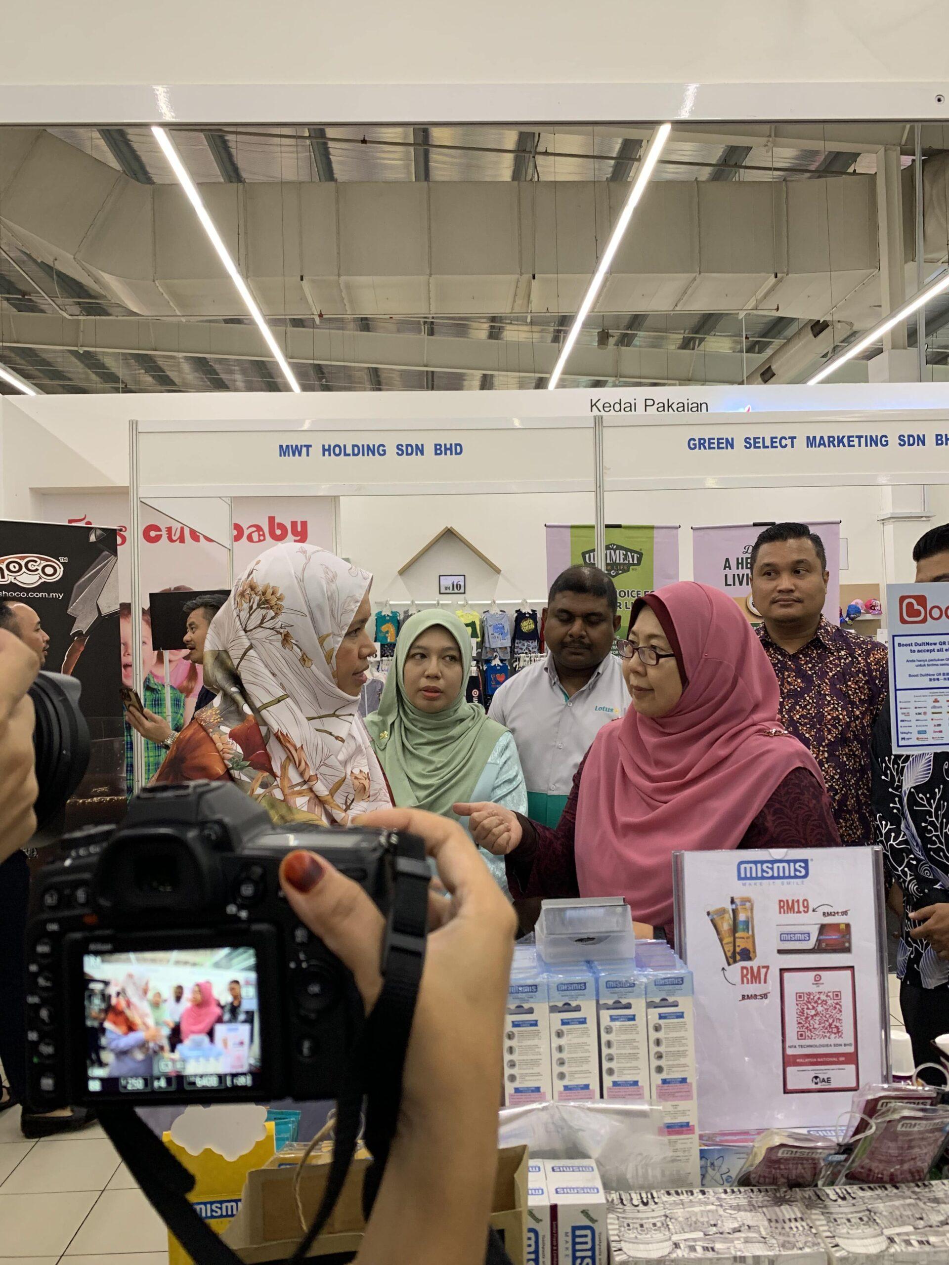 Kempen Beli Barangan Malaysia 2023 di Lotus Cheras - Mismis